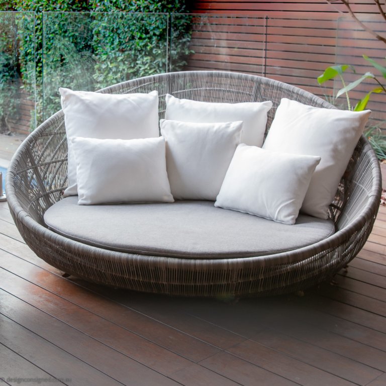 Canasta 13 outdoor daybed by Patricia urquiola for BBItalia - Design ...