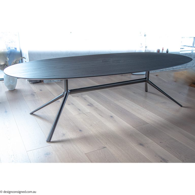 Mondrian dining table by JM Massaud for Poliform - Design Consigned